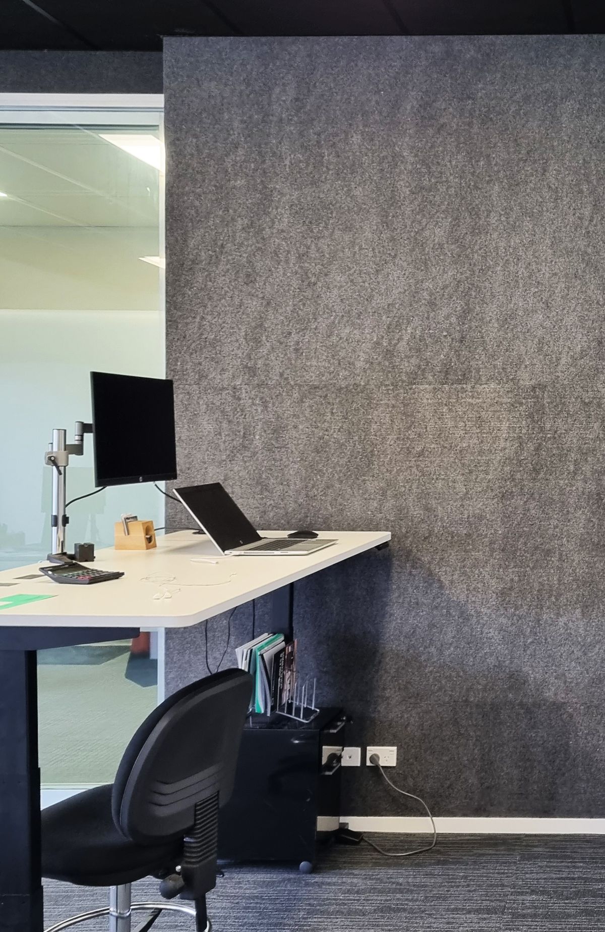 T&R Interior Systems - Floc Roll