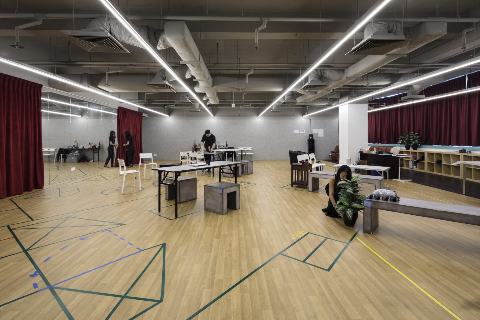 T&R Interior Systems - Study - Pangdemonium Theatre