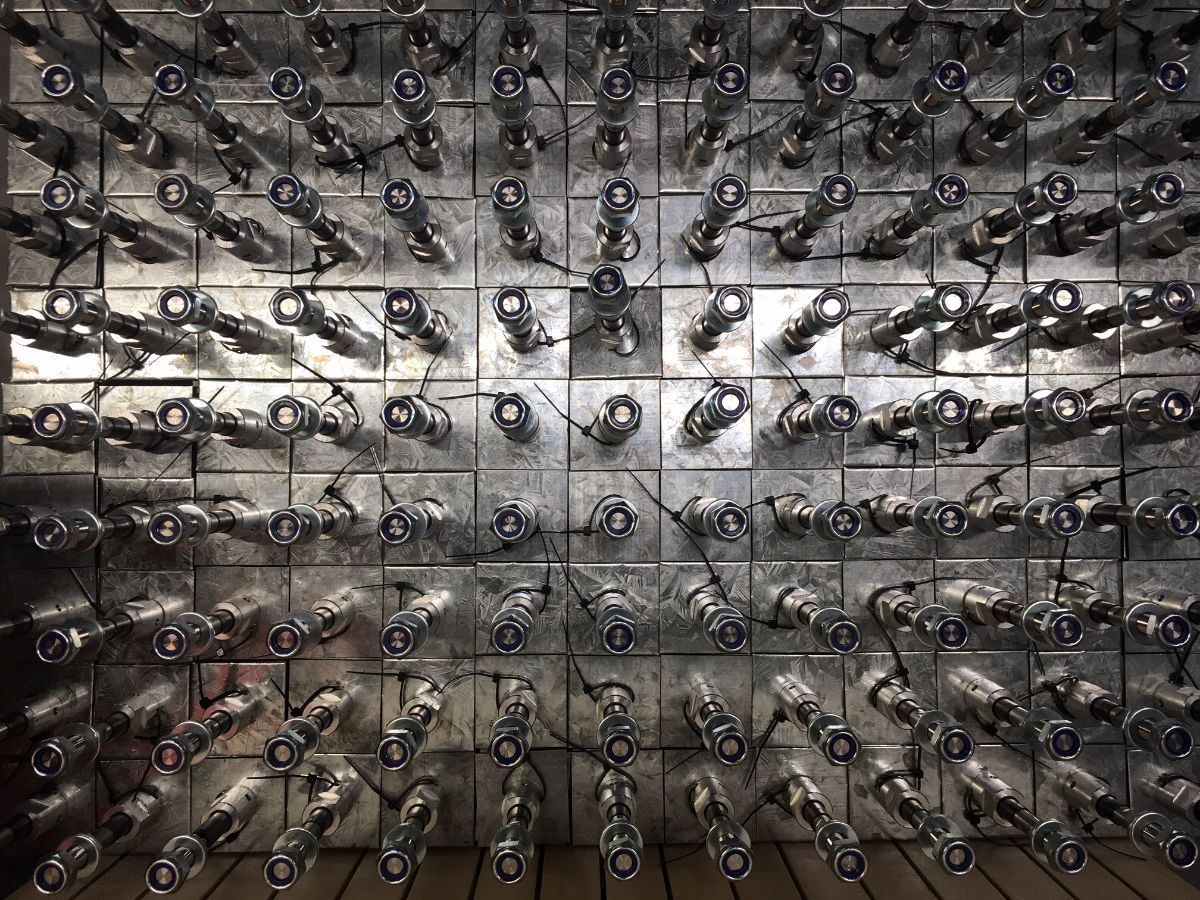 T&R Interior Systems - VertiBrace (Partition Restraint)